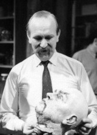 Eddie Knight – The Hammer Graveyard